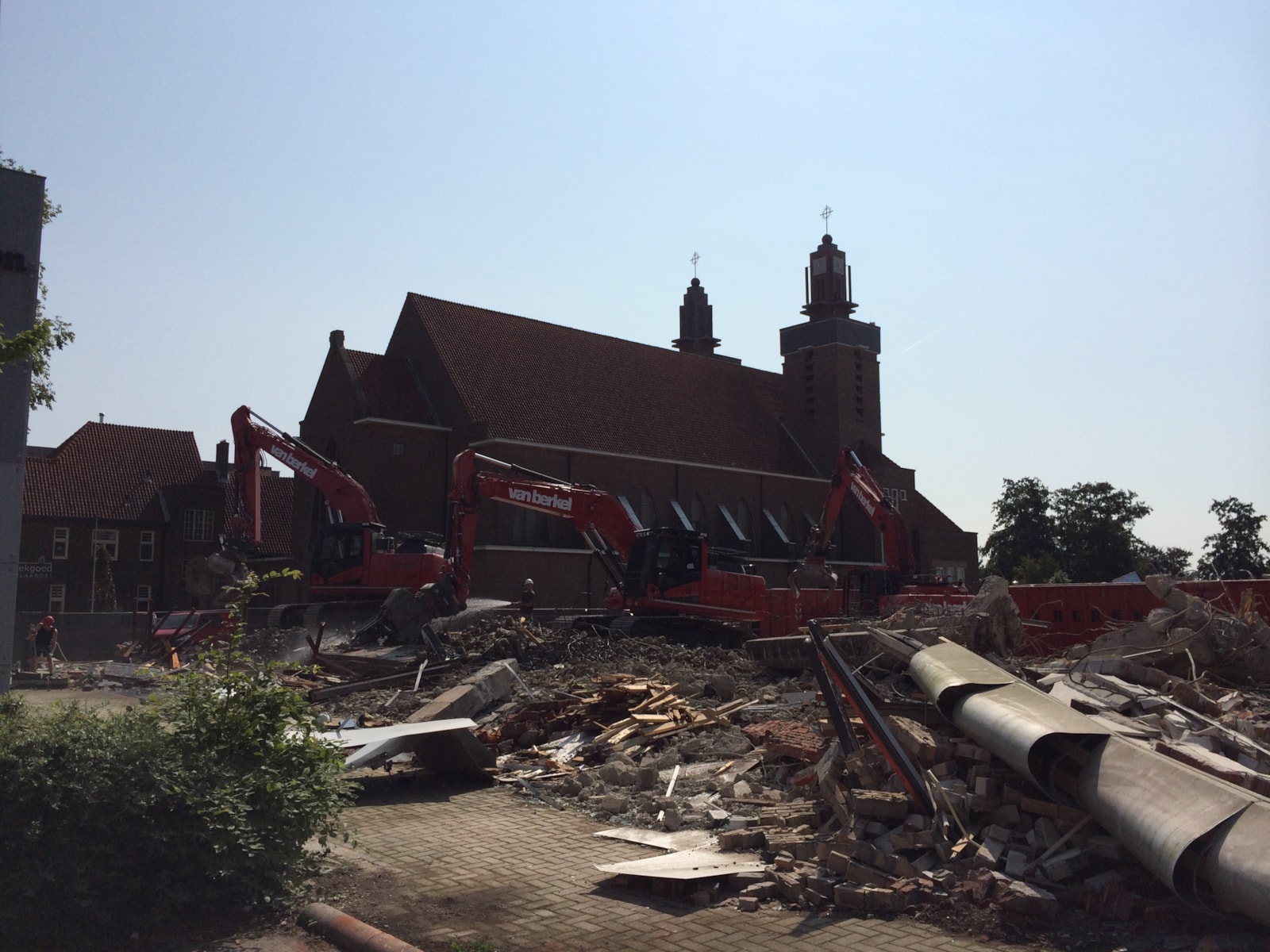 Nieuwe Oil quick systeem in werking bij van Berkel Sloopwerken - Roy ...